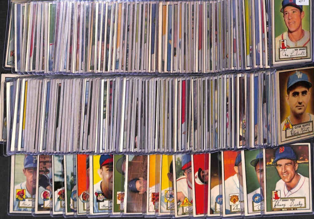 Best Gifts for Baseball Card Collectors