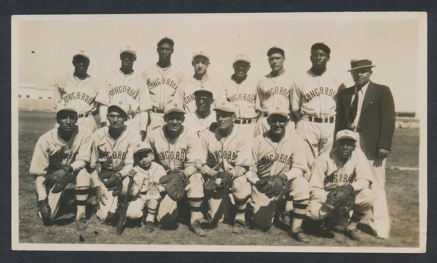 Newly Uncovered Image of Josh Gibson at Auction