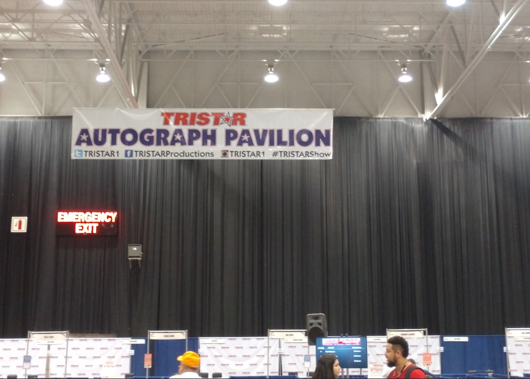 Navigating the National's Autograph Lines