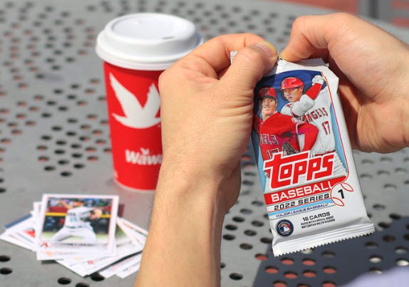 Notes: Starting Lineup Figures to Return; Wawa Selling Topps Cards ...