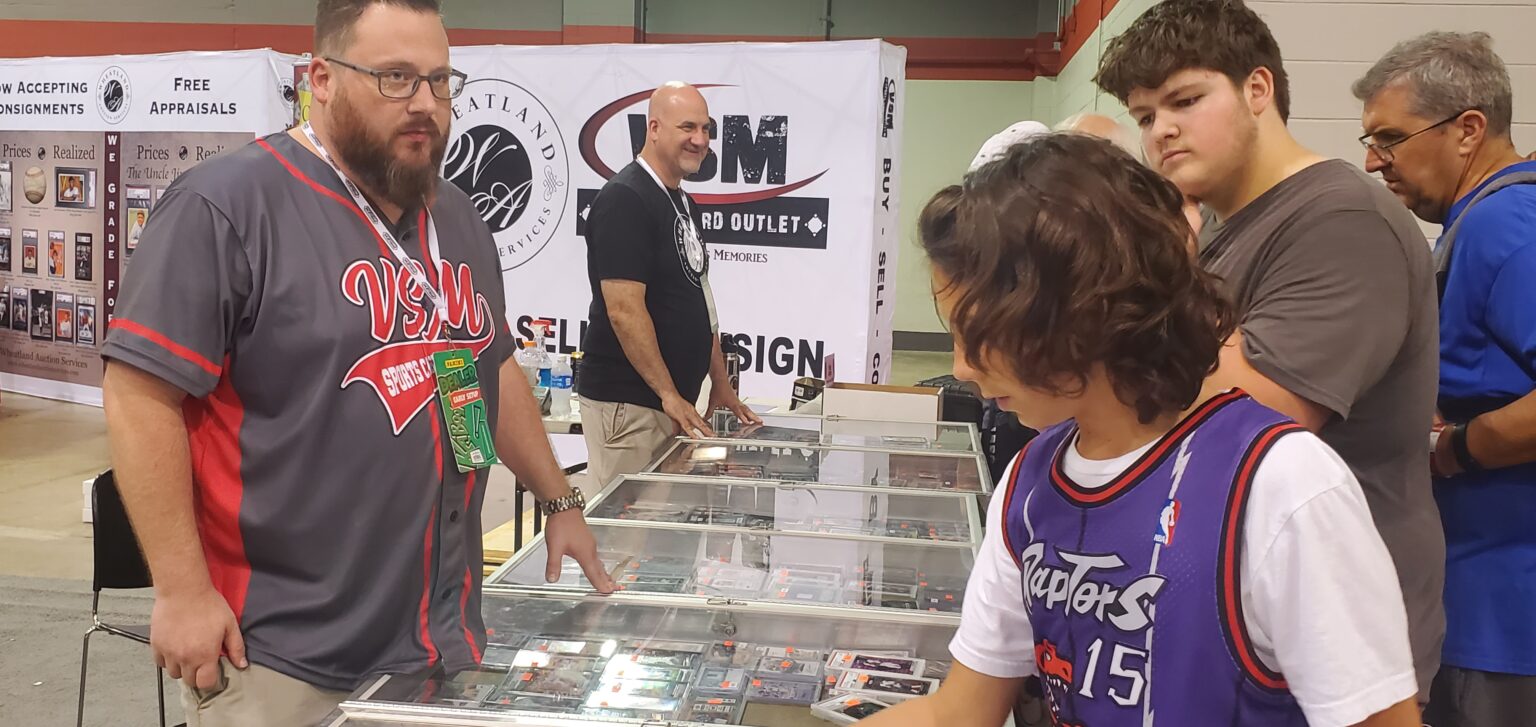 Signed Vintage Rookie Cards Among National Convention's Sizzlers