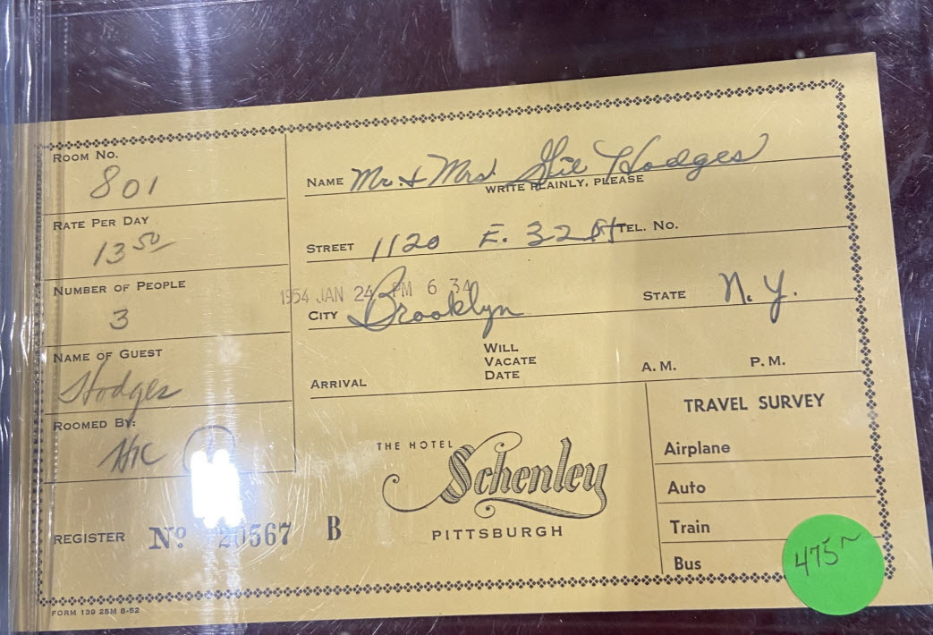 Show Dealers Dish on What's Hot, What's Not